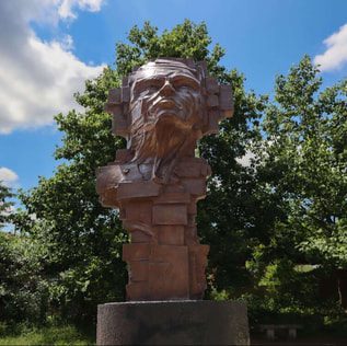 Quad City Arts Public Sculpture Program Pleases Artists and Property ...