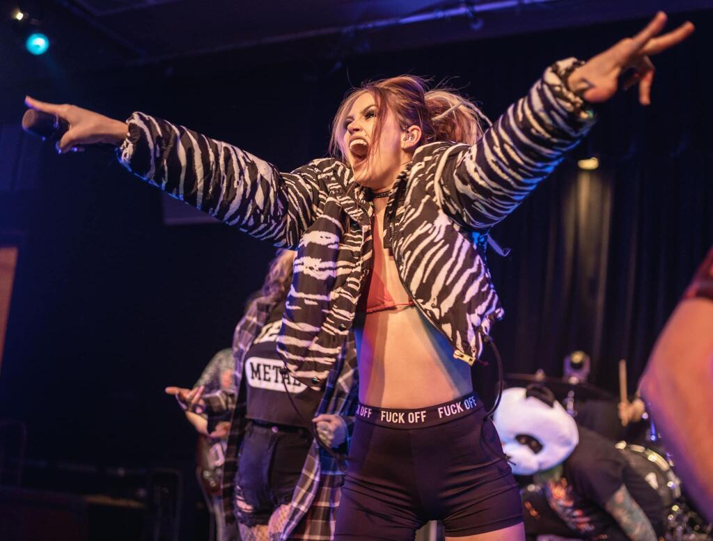 Stef w/ an F of City of the Weak | Quad CitiesQuadCities.com