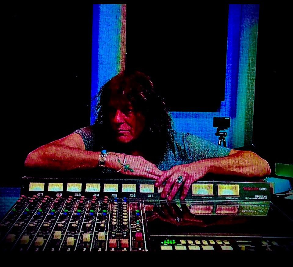 Joel Ellis Part II - The Real Heavy Bones | Quad CitiesQuadCities.com